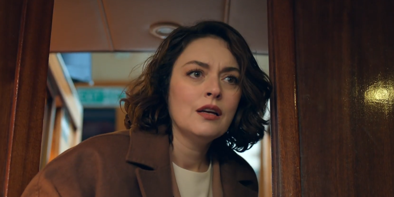 Ezgi Mola'nın başrolünde yer aldığı Başka Bir Gün dizisinin ilk ...